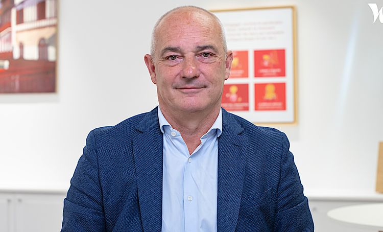 RENCONTRE AVEC… - Daniel Hiribarren en mode multitalents : de Carmen au ...