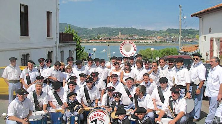 ZARPAI BANDA - Célébration XXL pour ses 55 ans à Hendaye - PresseLib